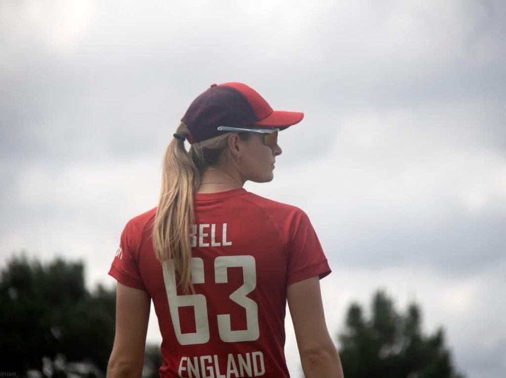 English Cricketer Lauren Bell - Hottest Female Athletes