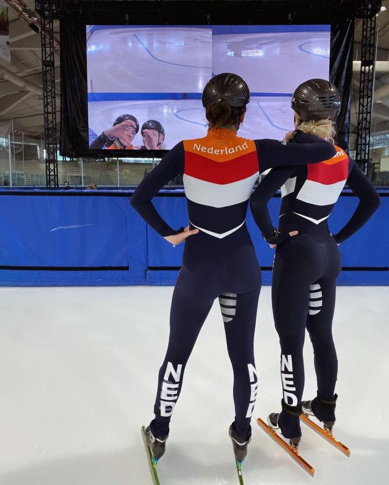 Dutch Speed Skaters Marijn Wiersma and Xandra Velzeboer - Hottest ...