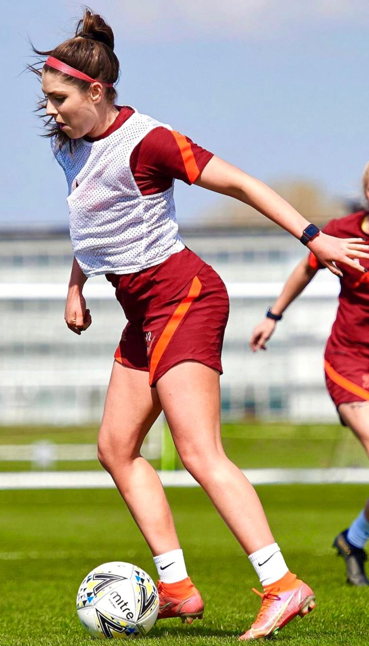 Carla Humphrey - English soccer player (Liverpool) - Hottest Female ...