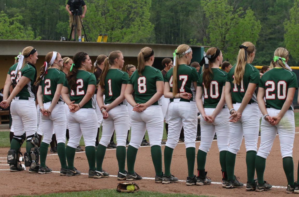 Thick Softball Booty Lineup - NCAA Green Bay - Hottest Female Athletes