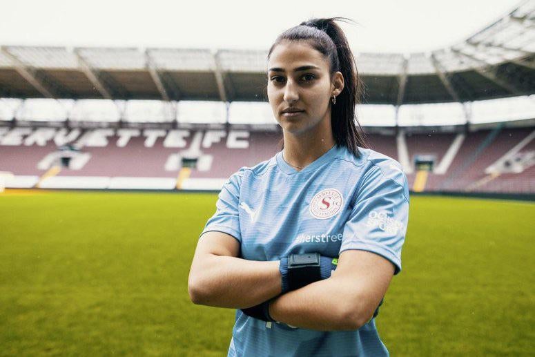 Laura Droz - Hottest Female Athletes