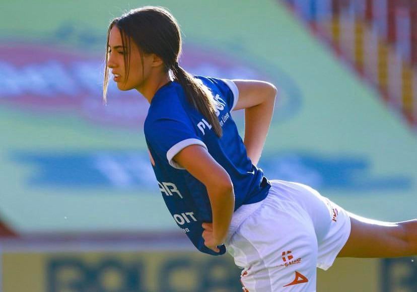 Nikkole Teja, México soccer - Hottest Female Athletes