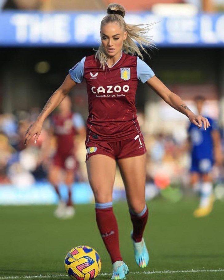 Alisha Lehmann - Swiss Footballer - Hottest Female Athletes