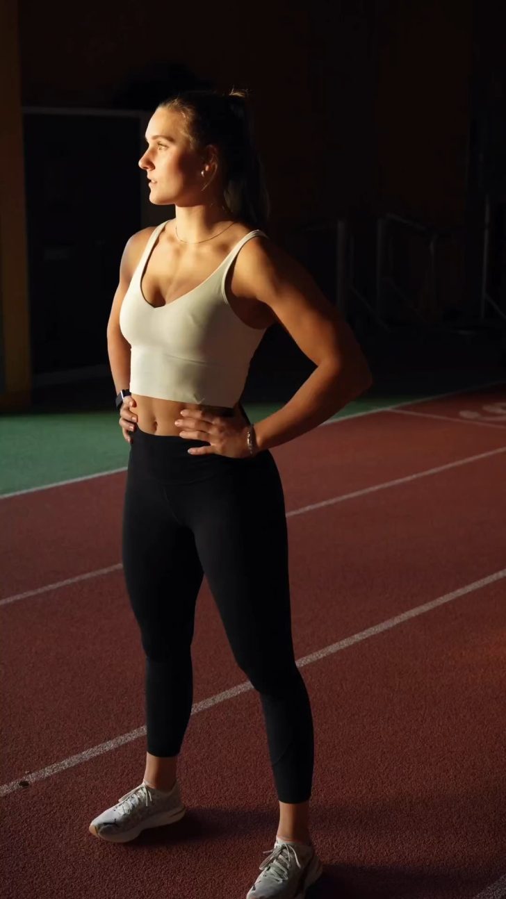 Lisa Buckwitz - German Bobsledder - Hottest Female Athletes