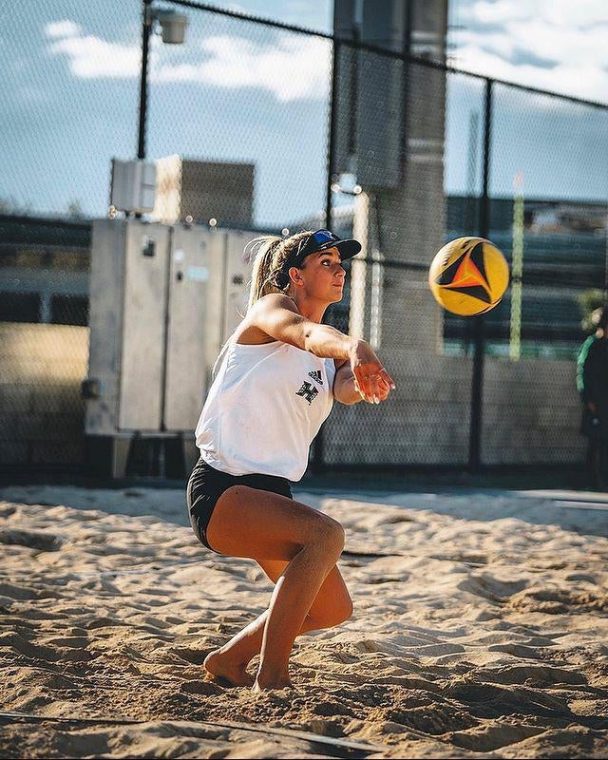 Anna Maidment: University of Hawaii beach volleyball 🏐 - Hottest Female ...