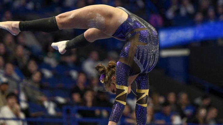 Collegiate Diver Makayla Hughbanks - GO HAWKEYES! [gif] - Hottest ...