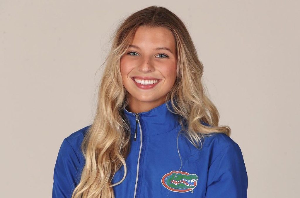 Carly Schwab (swimmer - University of Florida alumni) 🇺🇸 - Hottest ...