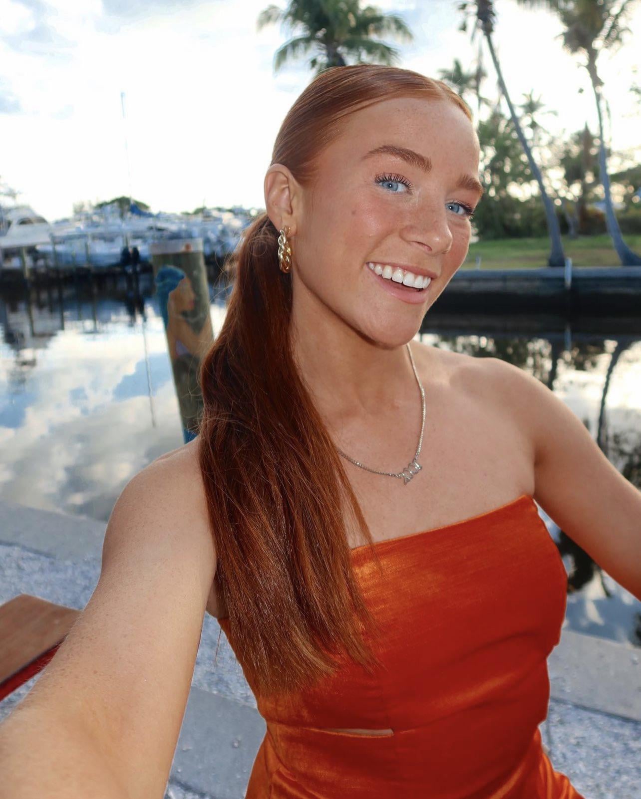 Alexa Hendricks (Louisville Volleyball) - Hottest Female Athletes