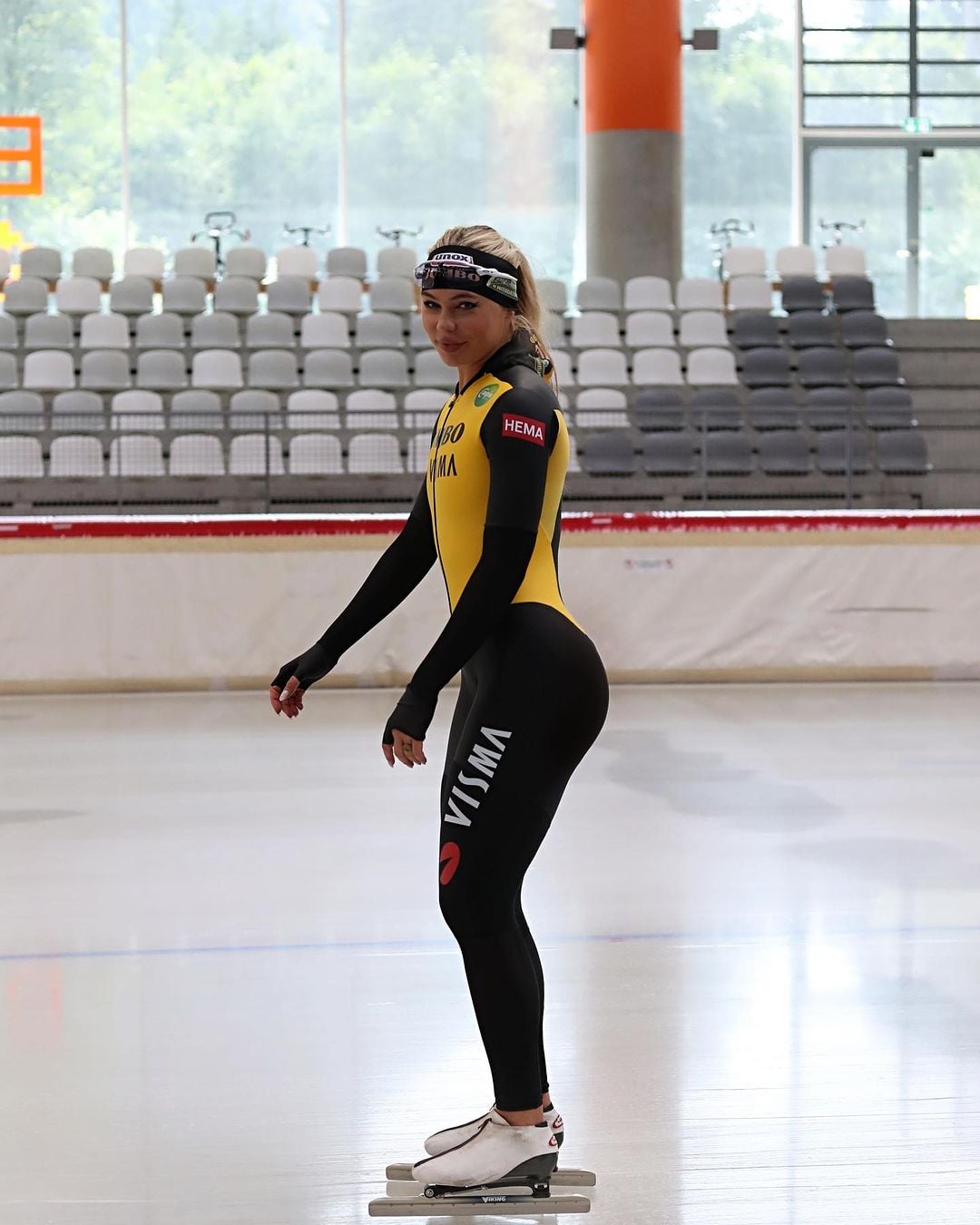 Dutch speed skater Jutta Leerdam - Hottest Female Athletes
