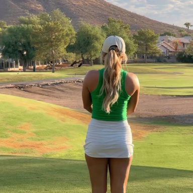 Emma Raducanu - British tennis player - Hottest Female Athletes