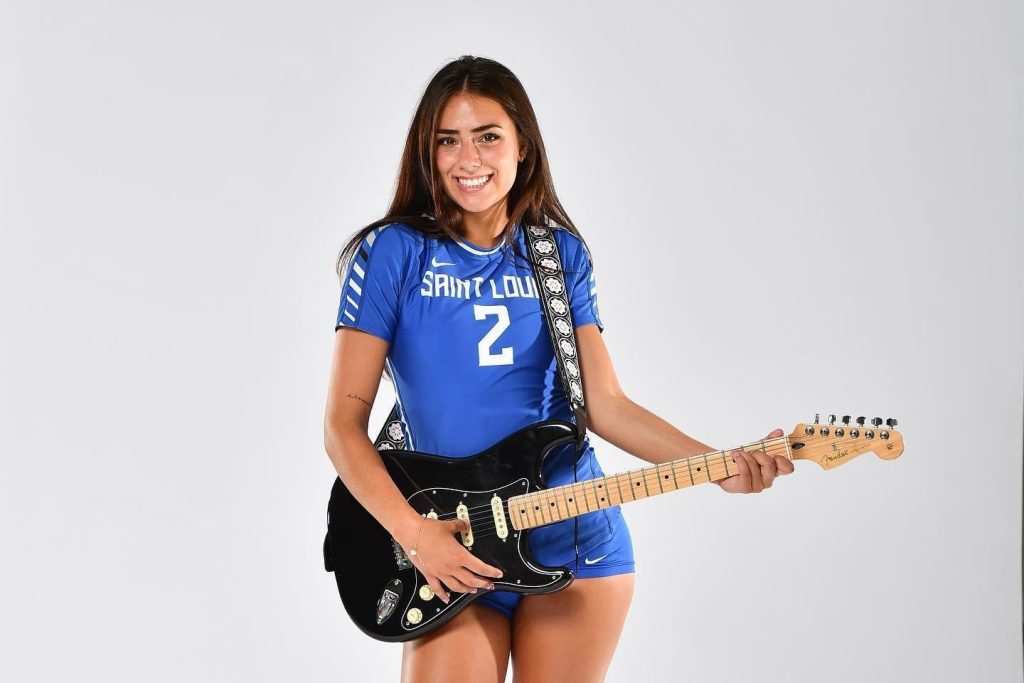 Number 2 is a star - Hottest Female Athletes