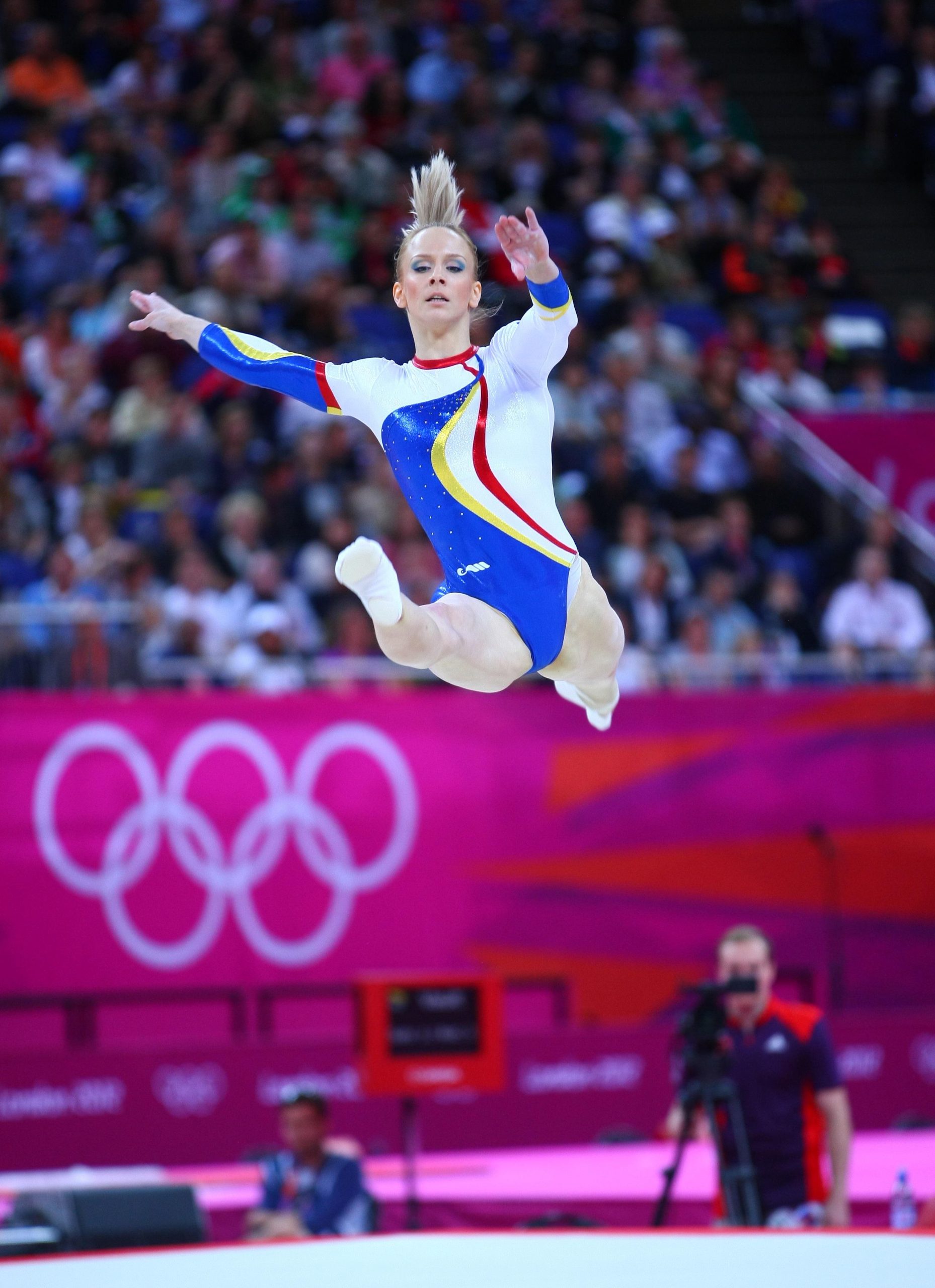 Romanian gymnast floor routine 2012 Olympics - Hottest Female Athletes