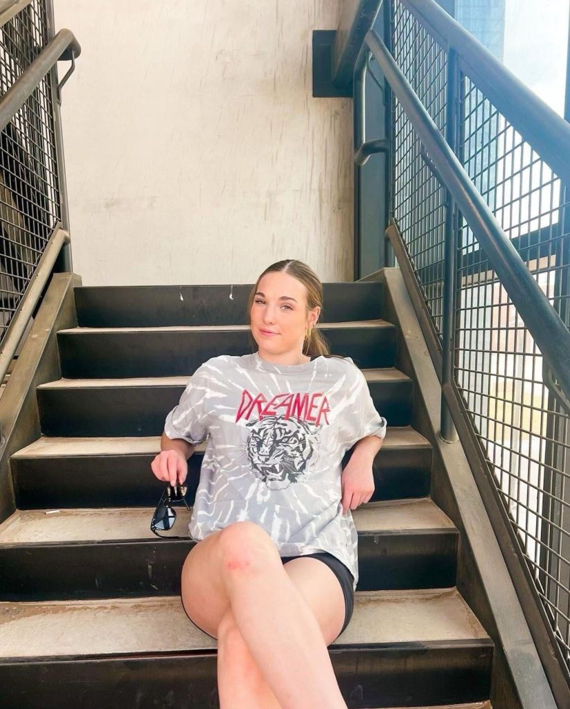 She cuteeee - Hottest Female Athletes