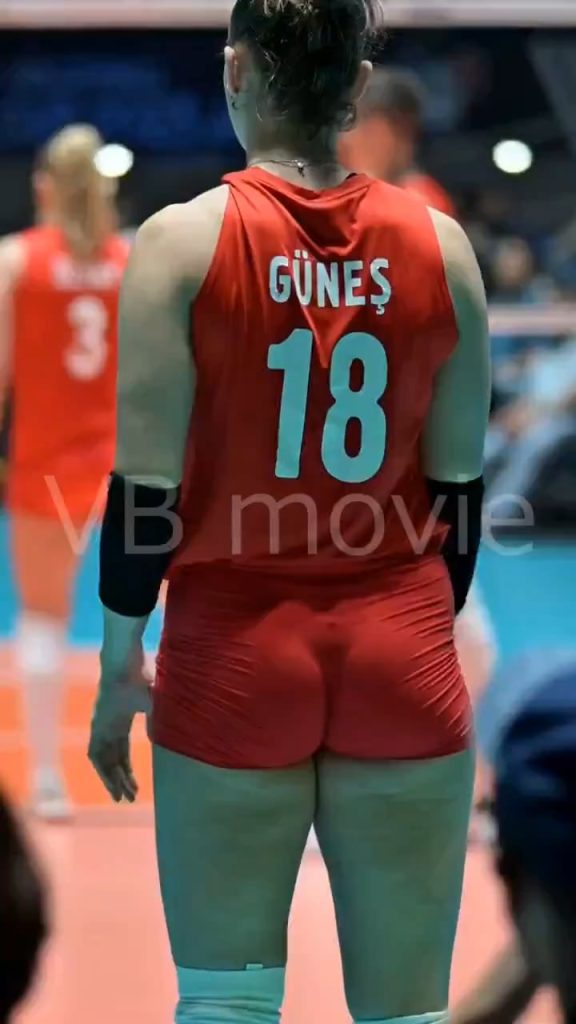 Zehra Gunes (Turkish Volleyball Player) - Hottest Female Athletes