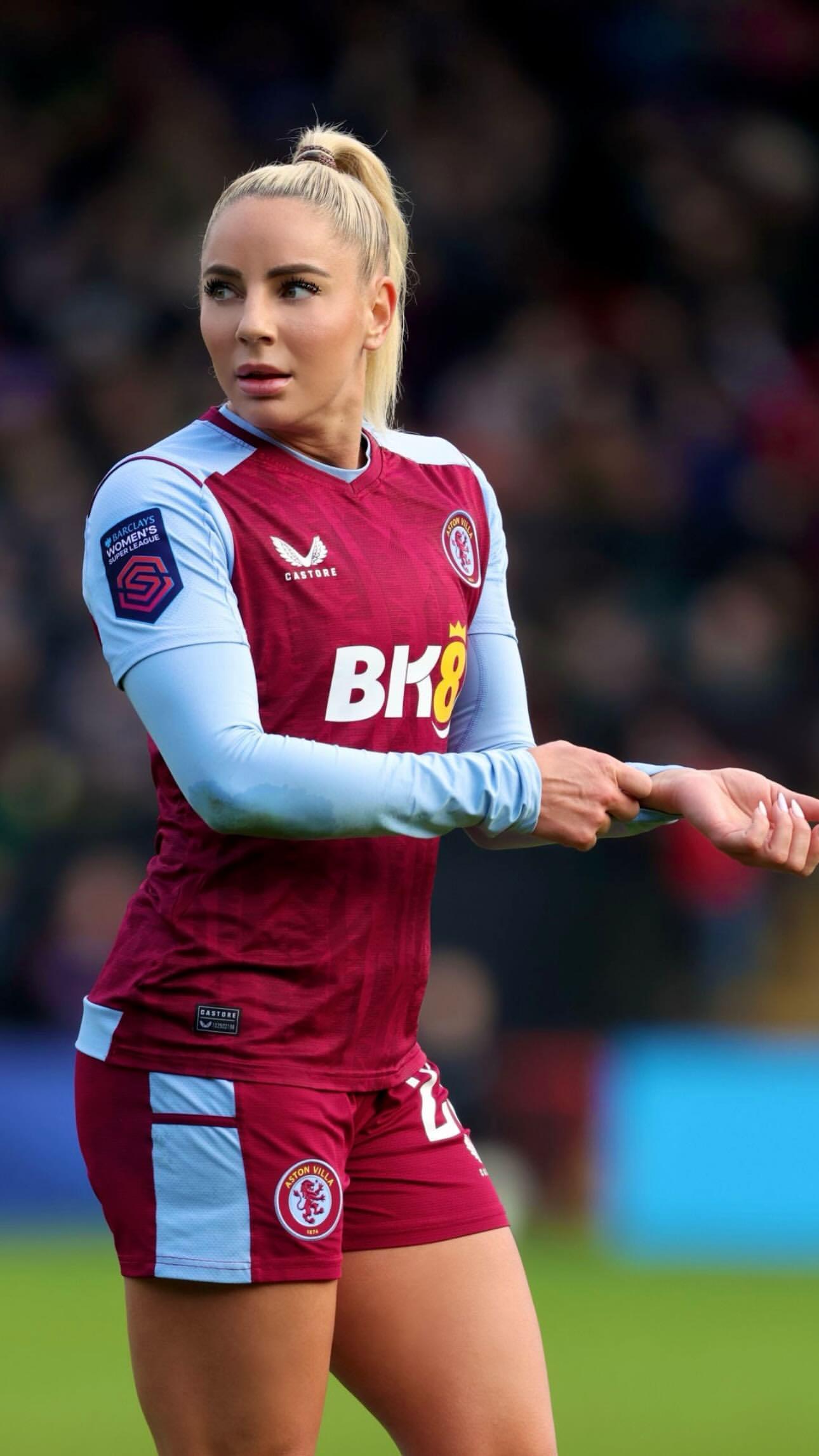 Canadian footballer Adriana Leon - Hottest Female Athletes