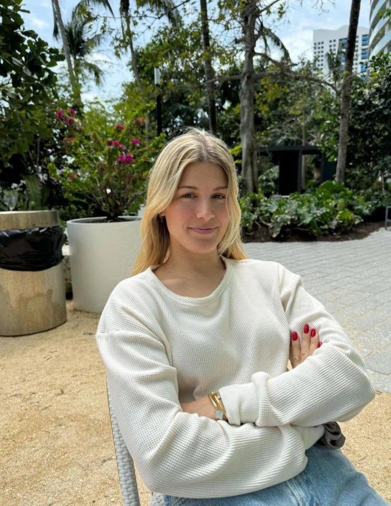 Genie Bouchard - Tennis - Hottest Female Athletes