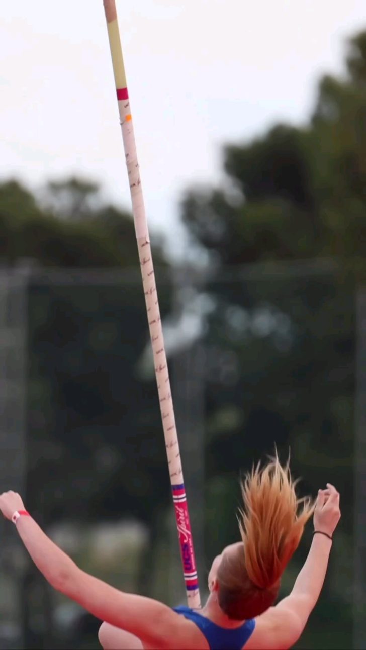 Maria Roberta Gherca - Italian Pole Vaulter - Hottest Female Athletes