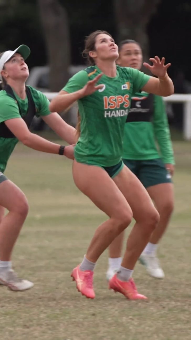 Faith Nathan, Charlotte Caslick and Tia Hinds - Australian Rugby ...