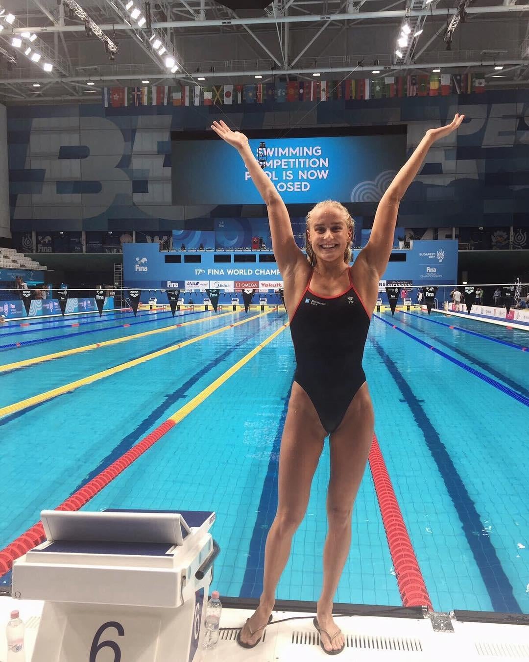 Signe Bro 🇩🇰 - Hottest Female Athletes