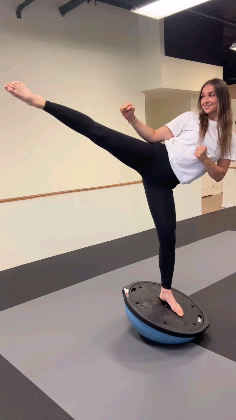 Melissa Bratic - Canadian Karateka - Hottest Female Athletes