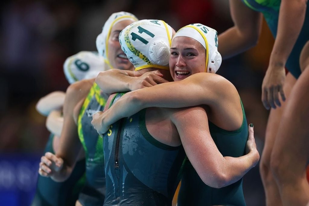 Elle Armit 🇦🇺,Matilda Kearns 🇦🇺 and Sienna Hearn 🇦🇺 - Hottest Female ...