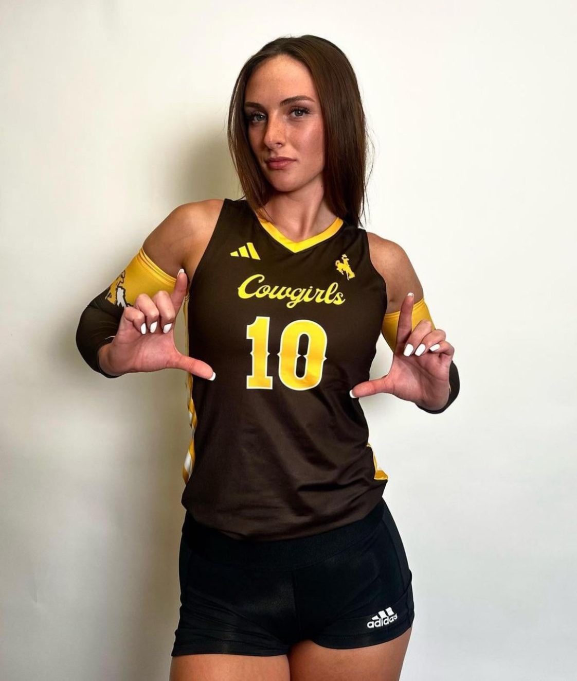 Skylar Erickson - Univeristy of Wyoming Volleyball - Hottest Female ...