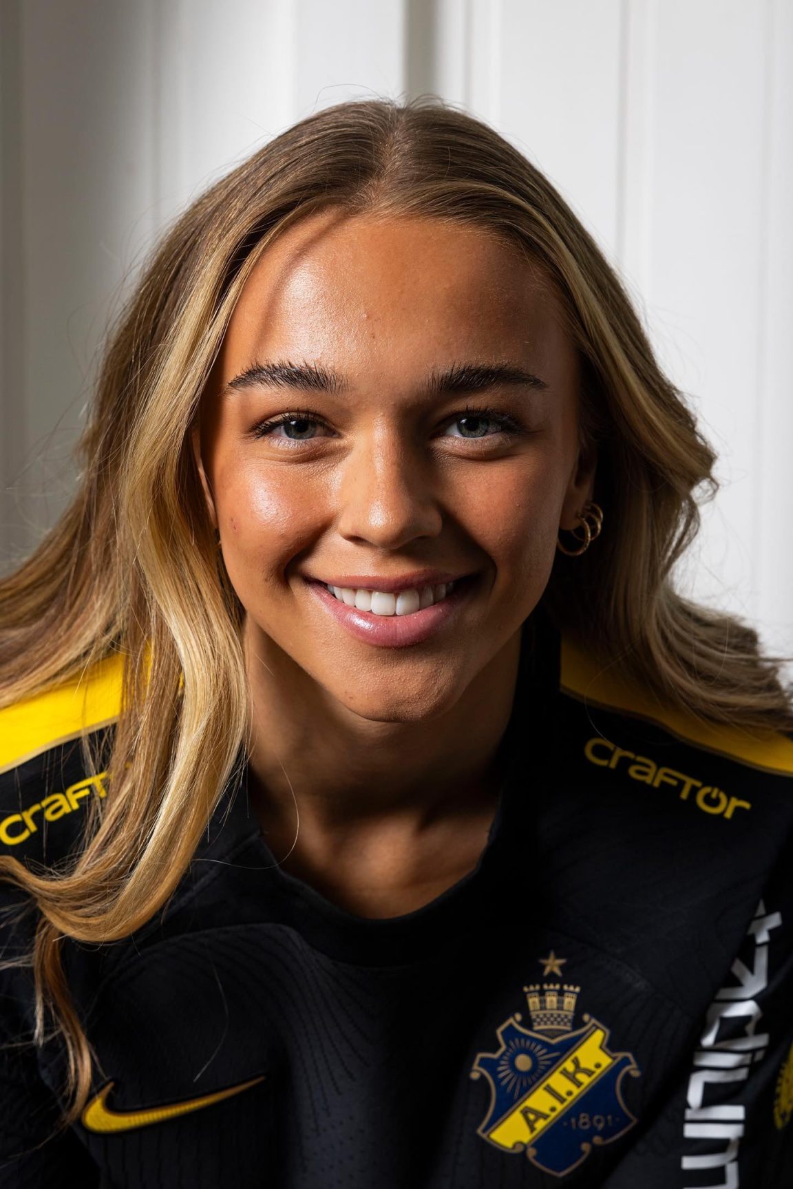 Villemo Dahlqvist - Swedish footballer - Hottest Female Athletes