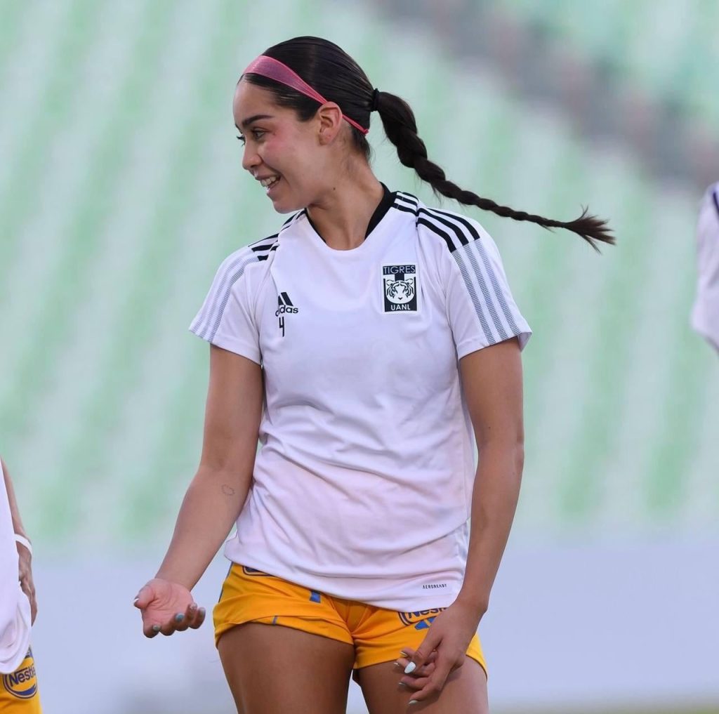 Greta Espinoza - Mexican Soccer Player - Hottest Female Athletes