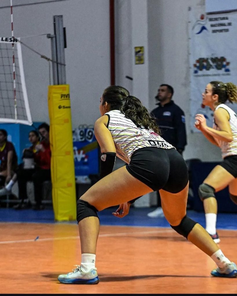 Sofi Paredes - Volleyball player - Hottest Female Athletes