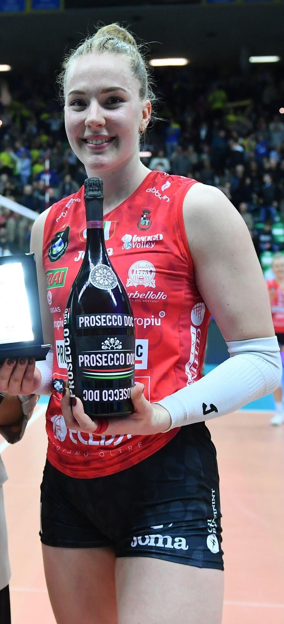 Isabelle Haak - Hottest Female Athletes