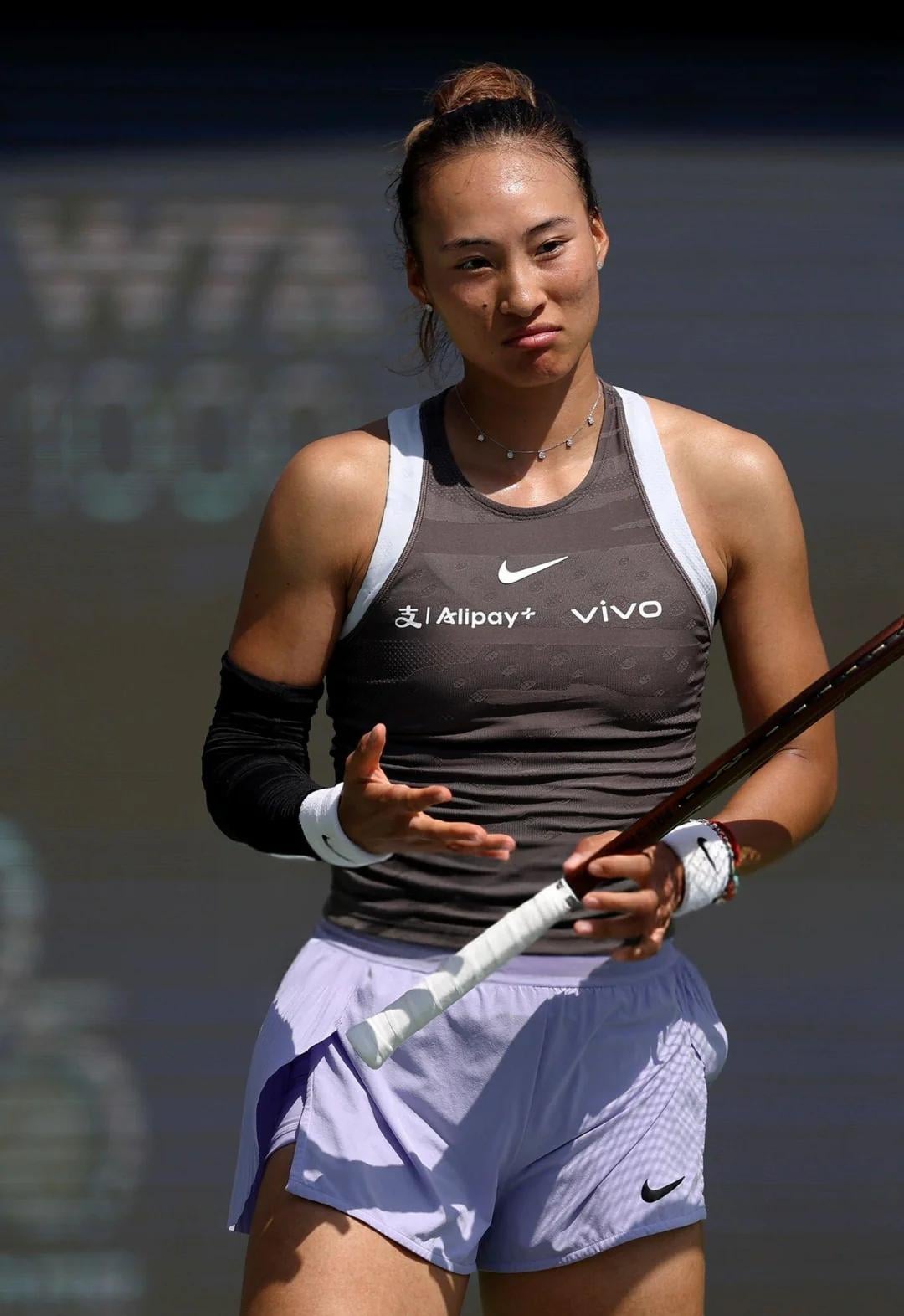 Qinwen Zheng - Tennis - Hottest Female Athletes