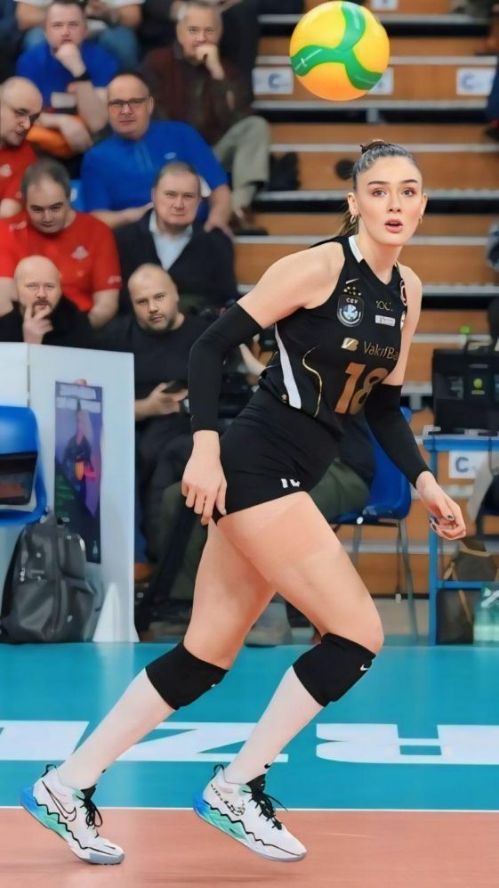 Zehra Güneş - Hottest Female Athletes