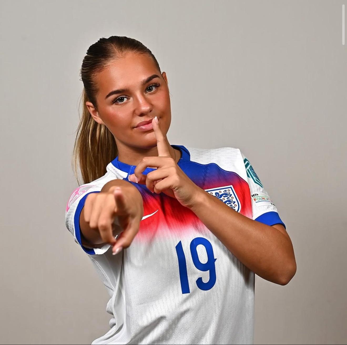 Jessie Gale - Footballer - Hottest Female Athletes